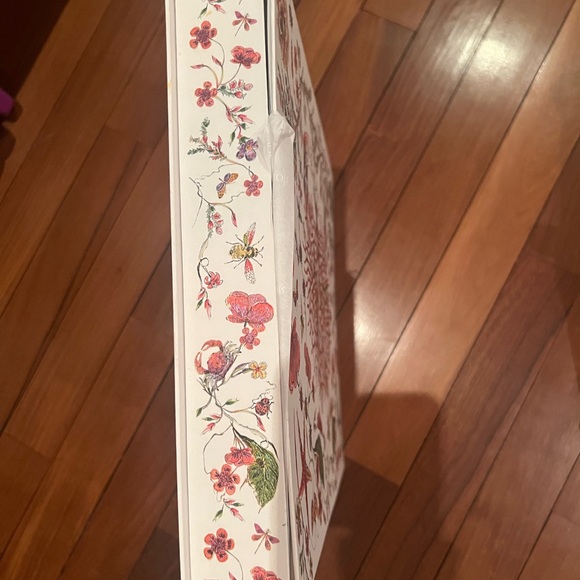 Dior | Accents | Dior Floral Design Gift Box Limited Edition | Poshmark